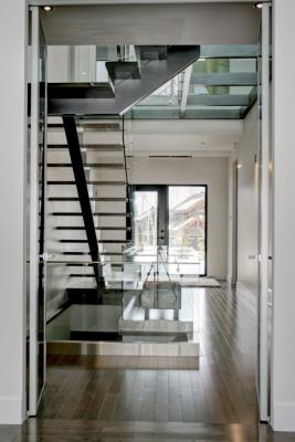 China Inside straight staircase wooden stair with glass railing design for sale