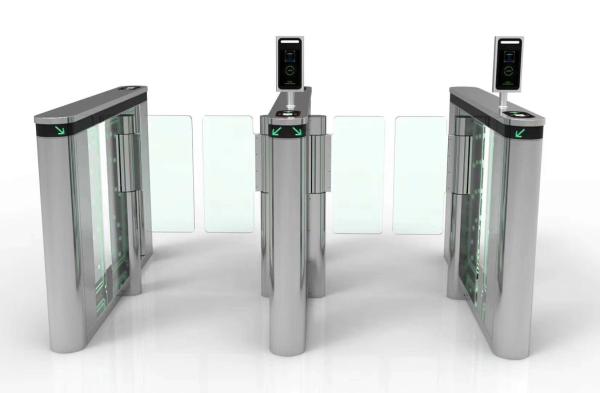 8インチの生物測定の顔面認識システムの表面読者の出席機械2GB RAM