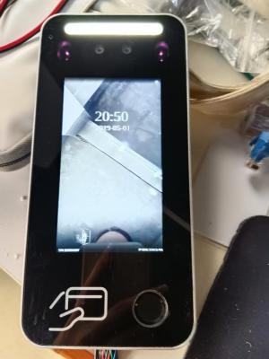 China terminales Android 5,1 del reconocimiento de cara de la atención de la pantalla LCD de 8Inches IPS en venta