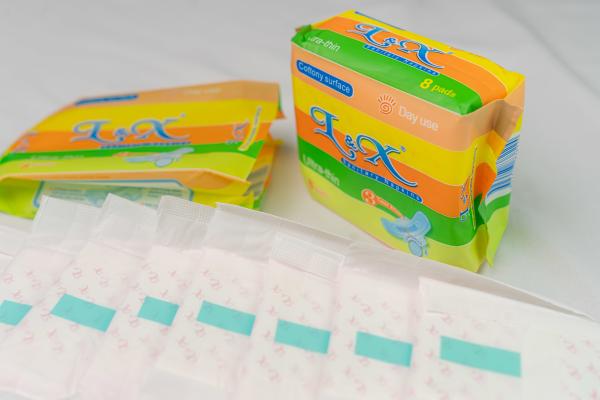 Quality Skin Friendly Menstrual Pad Highly Breathable Leak Protection Lady Soft Sanitary Pad for sale