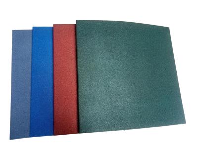 중국 녹색 야외 고무 바닥 20mm / 30mm / 40mm 고무 놀이터 매트 판매용