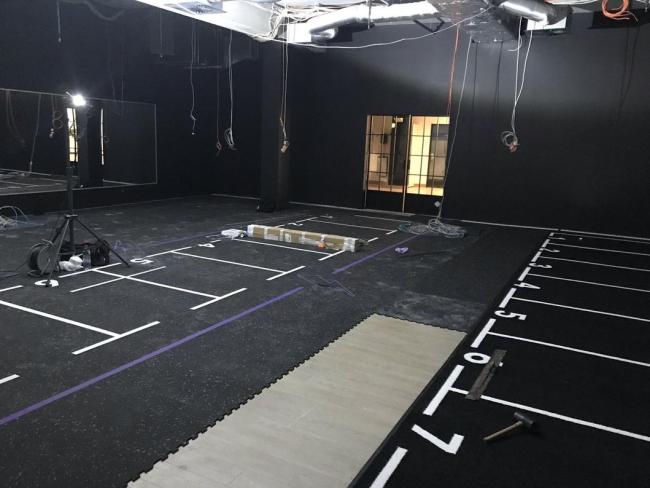 Interlocking rubber gym flooring tiles