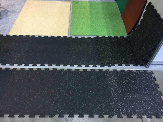 Rubber gym flooring application