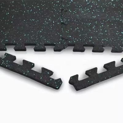 Cina Matto da ginnastica in gomma ad alta elasticità con intreccio 15 mm 20 mm con assorbimento degli urti in vendita