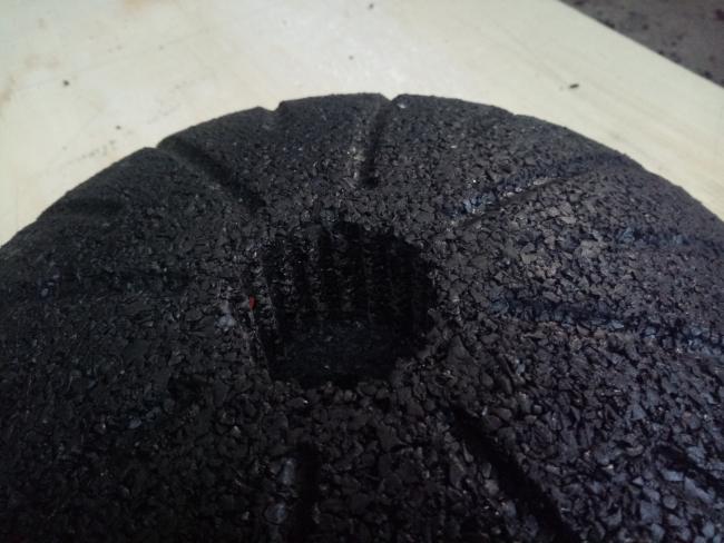 Rubber base weight in use