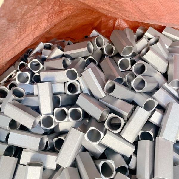 Quality Precision CNC Machining Seamless Rectangular Tubes / Round Hole Steel Tubes for sale