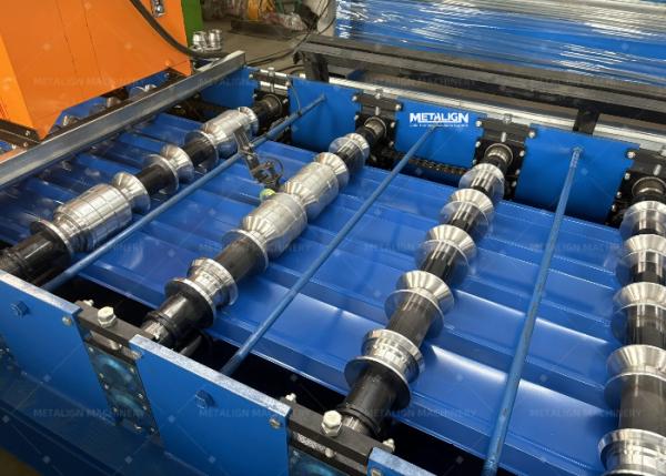 Quality Chain Drive Roll Former With Wall Panel Frame For Efficient IBR Roof Panel for sale