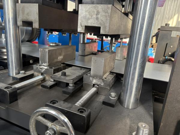 Quality Construction Material CZ C and Z Type Purlin Machine for sale