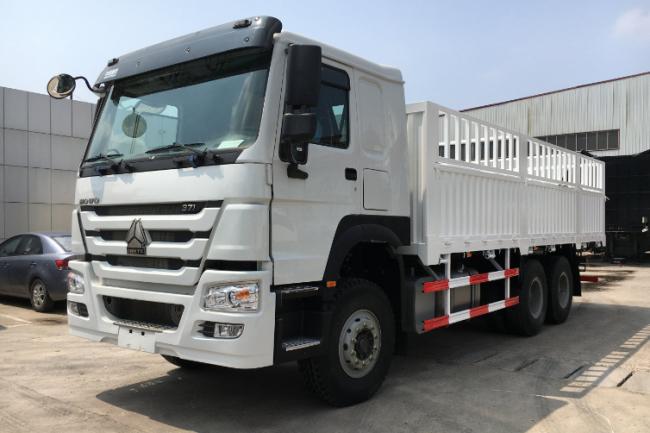 Brand New Sinotruck 6X4 371HP 30 Tons HOWO 10 Wheeler Cargo Truck Price