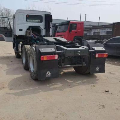 China Performance Sinotruck HOWO 6X4 375HP Used Truck Tractor Units with Radial Tire Design for sale
