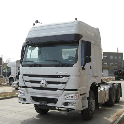 China Zf Steering 315/80r22.5 Tires Sinotruk HOWO 10 Wheels 6X4 International Tractor Truck Head for sale