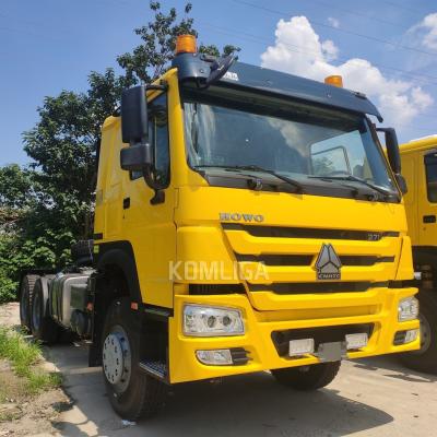 Cina Euro 2 Sinotruk 3 Asse Trattore 400HP Trattore camion Zz4257s3241W per il vostro beneficio in vendita