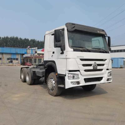 中国 オーダーメイド リクエスト オーダーメイドオプション付き 中古 シノトルク HOWO 6X4 トラクター トラック 販売のため
