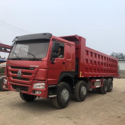 Cina Sinotruk 12 ruote utilizzato HOWO 70 tonnellate 100 tonnellate camion da scarico 8X4 con pneumatici radiali in vendita