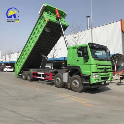 Cina Capacità del motore 371 CV>8L Sinotruk HOWO 10 Ruote 8X4 Camion pesante in vendita