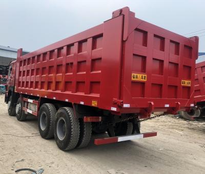 Cina Sinotruk 8X4 usato camion pesante con ascensore anteriore richiesta personalizzata accettata in vendita
