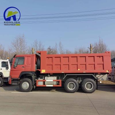 Cina 25-30 tonnellate Trasmissione manuale Sinotruk HOWO 10 ruote 6X4 Camionetti per la costruzione in vendita