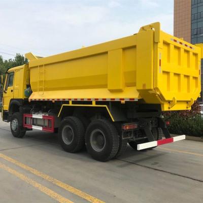 Cina Bianco Sinotruk HOWO 6X4 Dump Truck in vendita