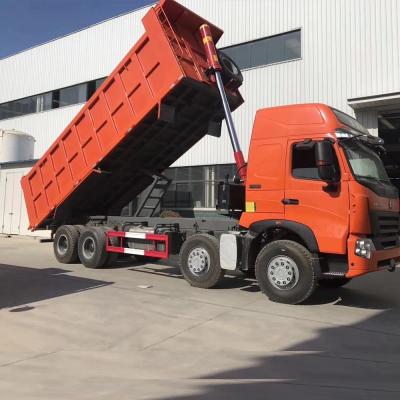 Cina 25-30 tonnellate Capacità di personalizzazione Sinotruk HOWO 6X4 8X4 Truck di scarico pesante in vendita