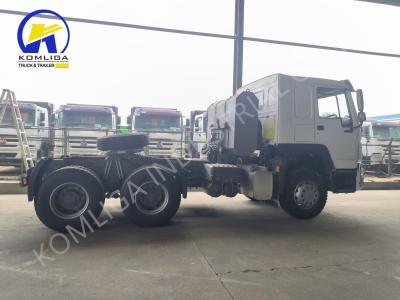 Cina HOWO 6X4 Camion-trattore a testa 10 ruote Camion-attrezzatore con pneumatico certificato ECE 295/80r22.5 in vendita