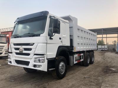 中国 中古シニトルクHOWO 6X4 10ホイール 30tダンパートラックZz3257n3847A 300L燃料タンカー 販売のため