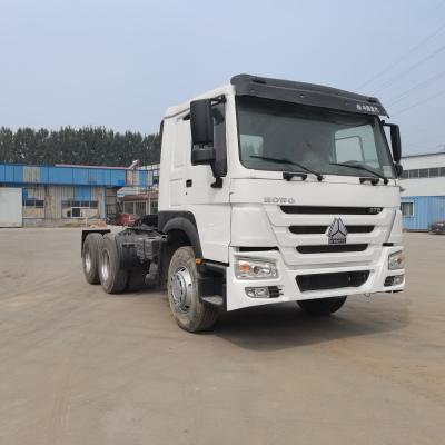 Cina Sinotruk HOWO usato 6*4 10 ruote Camion a testa di trattore con capacità di carico da 40-60 tonnellate in vendita