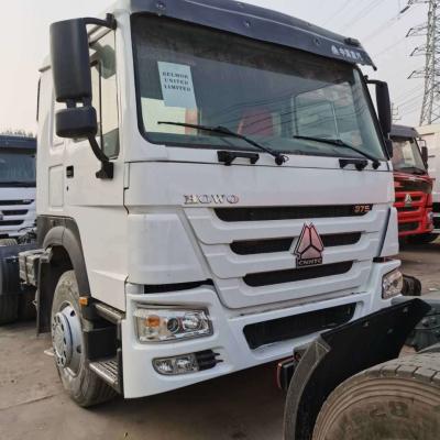 Cina Sinotruk HOWO usato 6*4 10 ruote Camion a testa di trattore con capacità di carico da 40-60 tonnellate in vendita