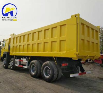 Cina Autocarro di seconda mano 8X4 da 40 a 50 tonnellate con pneumatici Zz3257n3847 in vendita