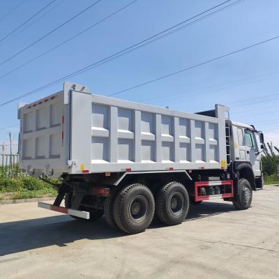 Cina Sinotruk HOWO 6*4 Dump Truck con motore ad alta capacità e sistema di sterzo Zf8118 in vendita