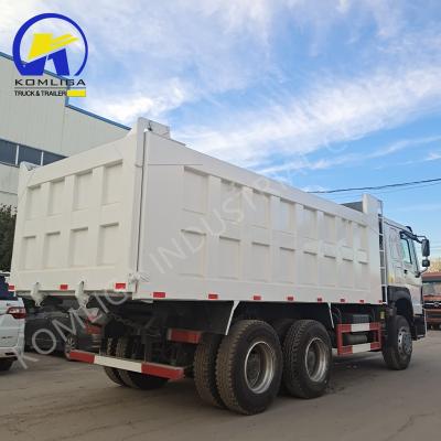 中国 8500*2500*3400mm Sinotruk HOWO ダンプトラック ラジアルタイヤ設計とオリジナルエンジン 販売のため