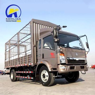 China Gebruikte HOWO lichte vrachtwagen mini vrachtwagen met 120L brandstoftankercapaciteit 5995x2350x2620mm Te koop