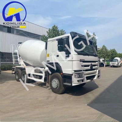 China 300L Fuel Tanker Sinotruk 6X4 Used Concrete Mixer Truck for Heavy Duty Construction for sale
