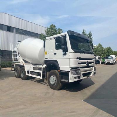 Cina Sinotruk HOWO 6X4 10wheel 340HP 371HP Used Cement Mixer Truck con 5600X2300X1500 20cbm in vendita
