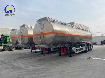 Cina Condizione 3 Assi Cisterna di carburante Semirimorchio con valvola di rilassamento Wabco di capacità di carico di 50 T in vendita
