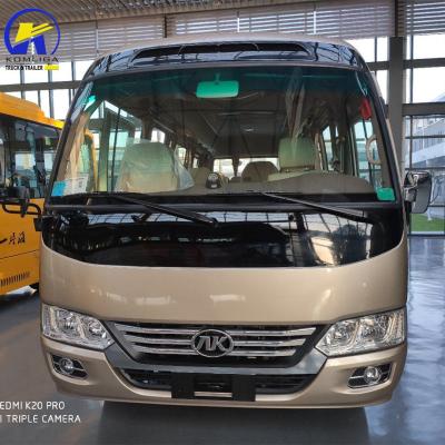 中国 屋根に設置されたA/C 22000kcal/Hとディーゼル燃料 31-50席 デザインの豪華バス 販売のため