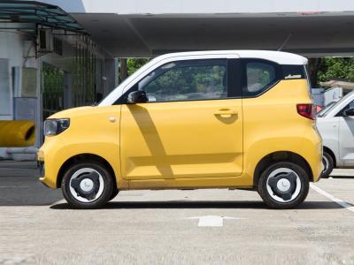 Cina 20kw Wuling Hongguang Mini Auto elettrica a quattro posti Veicolo elettrico cinese di moda in vendita