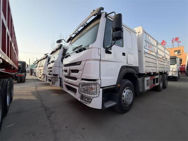 Quality Used Flatbed Sinotruk Howo Cargo Truck 6x4 5.8m To 6.8m High Sided for sale
