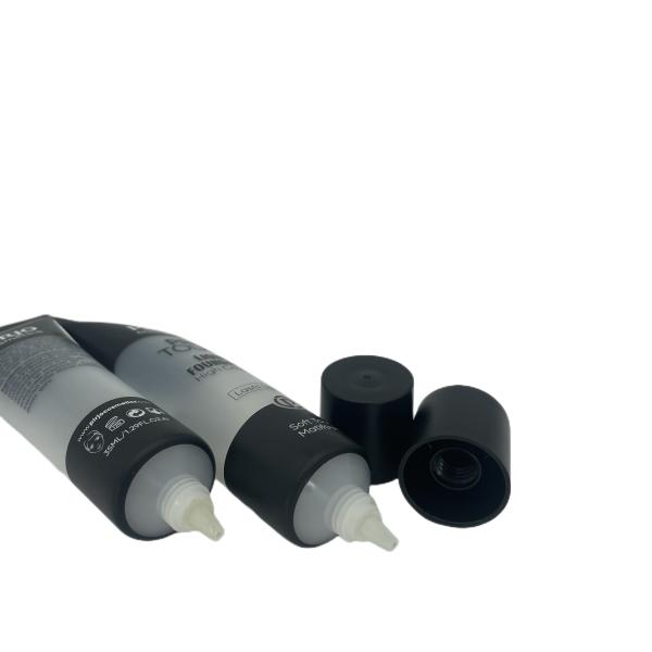 Quality Plastic Empty Squeeze Cosmetics Lipstick Empty Lip Gloss Balm Containers Tubes for sale