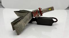 led headlight with heat dissipation strip