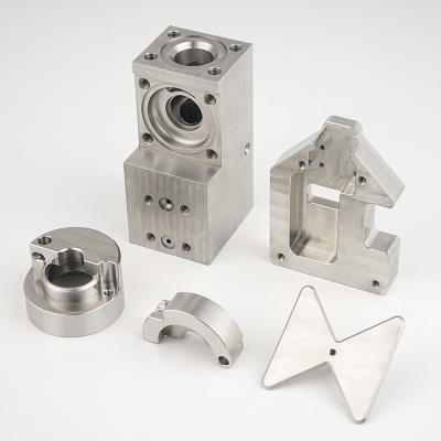 Cina Parti di tornitura CNC personalizzate, parti di tornitura in alluminio ad alta precisione in vendita