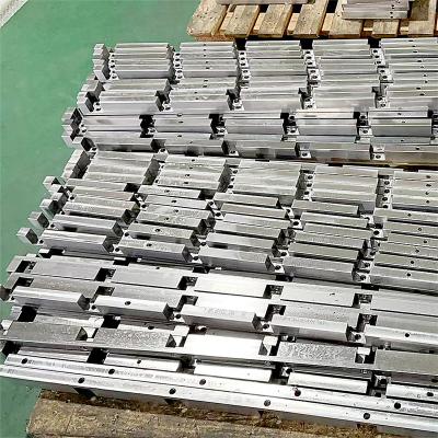 Cina Anodizzazione nera Parti in alluminio lavorate a CNC per la tornitura e la fresatura in vendita