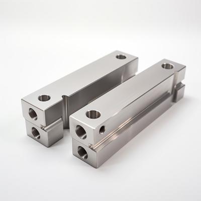 Cina Parti meccanizzate a precisione su misura Freno CNC Parti di lavorazione Freno CNC Parti in acciaio in vendita