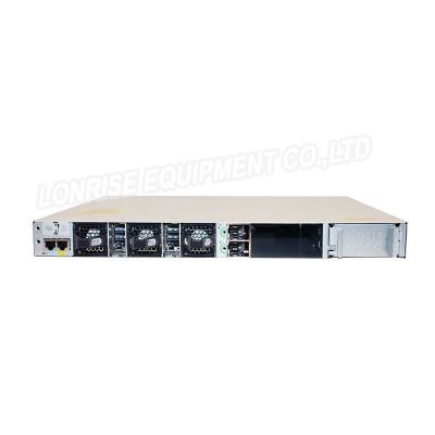 中国 C9300-24P-A新しい元の速い配達Ciscoスイッチ触媒9300 販売のため