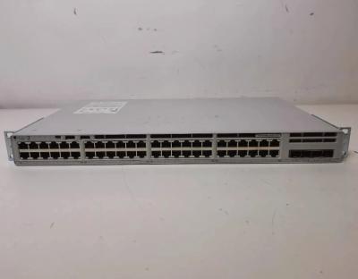 中国 シスコ C9200L-48P-4G-E 48ポート PoE+ スイッチ 4x1G アップリンク 販売のため
