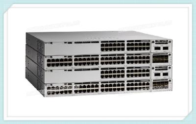 中国 CiscoスイッチC9300-24P-Aイーサネット スイッチ触媒9300の24港PoE+ネットワークの利点715W AC 販売のため