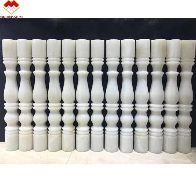 China Tamanho padrão ou personalizado Baluster de escada de mármore de ônix branco de alabastro para casas de luxo à venda
