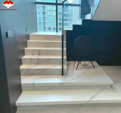 China Escadaria recta não escorregadia pisos de escada com pedra sinterizada grandes lajes de estoque especial à venda