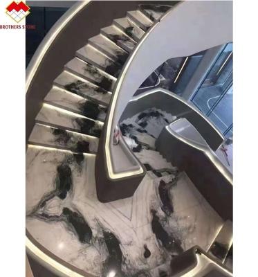 Cina Scalinata a spirale in pietra naturale con luce a LED e design antiscivolo in vendita