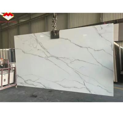 Cina Tavolo da pranzo in cristallo bianco Nano Top Moderno Grande Slab Look Marmo Porcellana Piastrelle per Passi in vendita