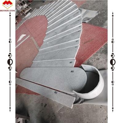 China ODM/OEM Op maat gemaakte marmeren kristalwit voor trappen draad Onyx marmeren trap in Foshan Te koop